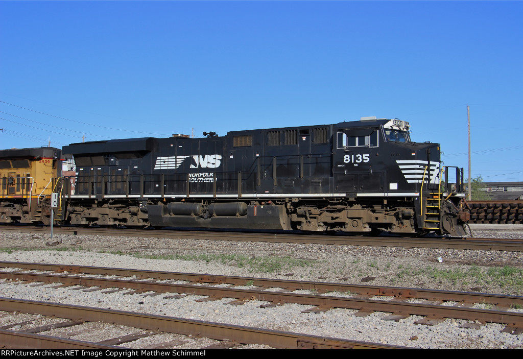 NS 8135